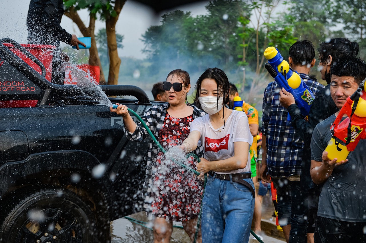 No booze, powder or immodesty at Bangkok’s Songkran events: Chadchart ...