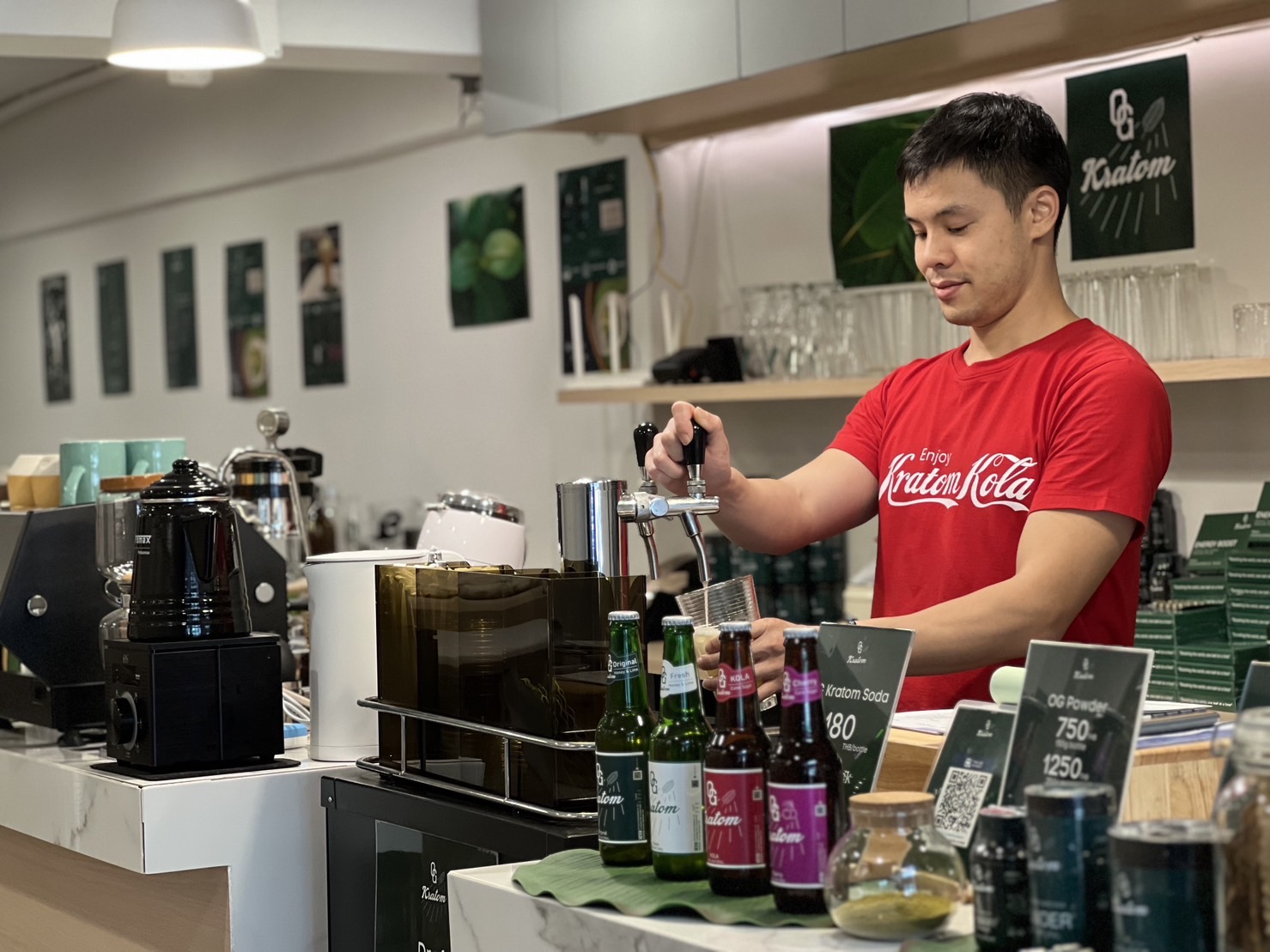 OG Kratom celebrates 1 year of juicing up Bangkok with cheap sodas on ...