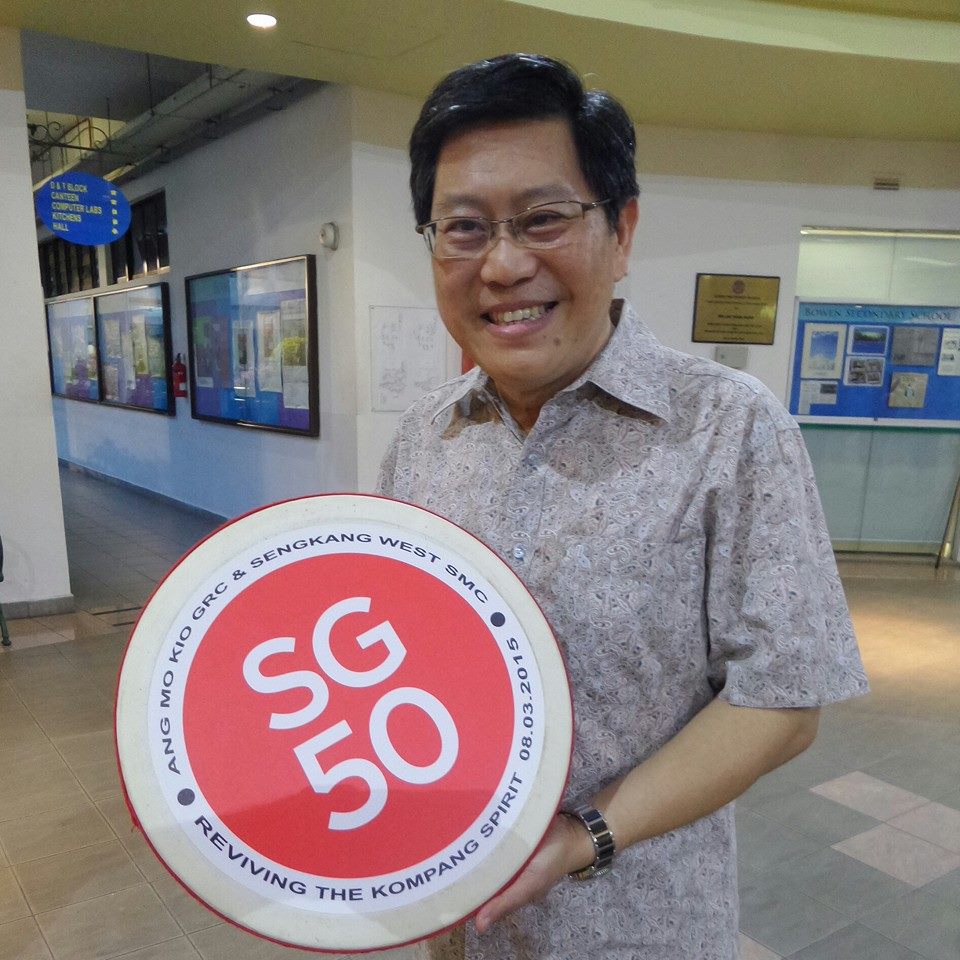 425-strong kompang ensemble breaks Singapore record | Coconuts