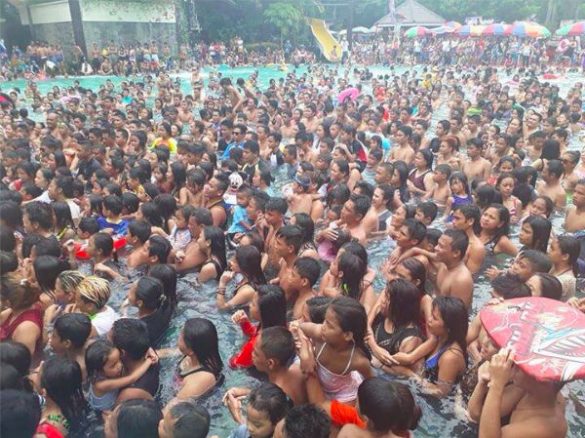Escaping the summer heat? Crowded ‘pool party’ in the Philippines goes ...